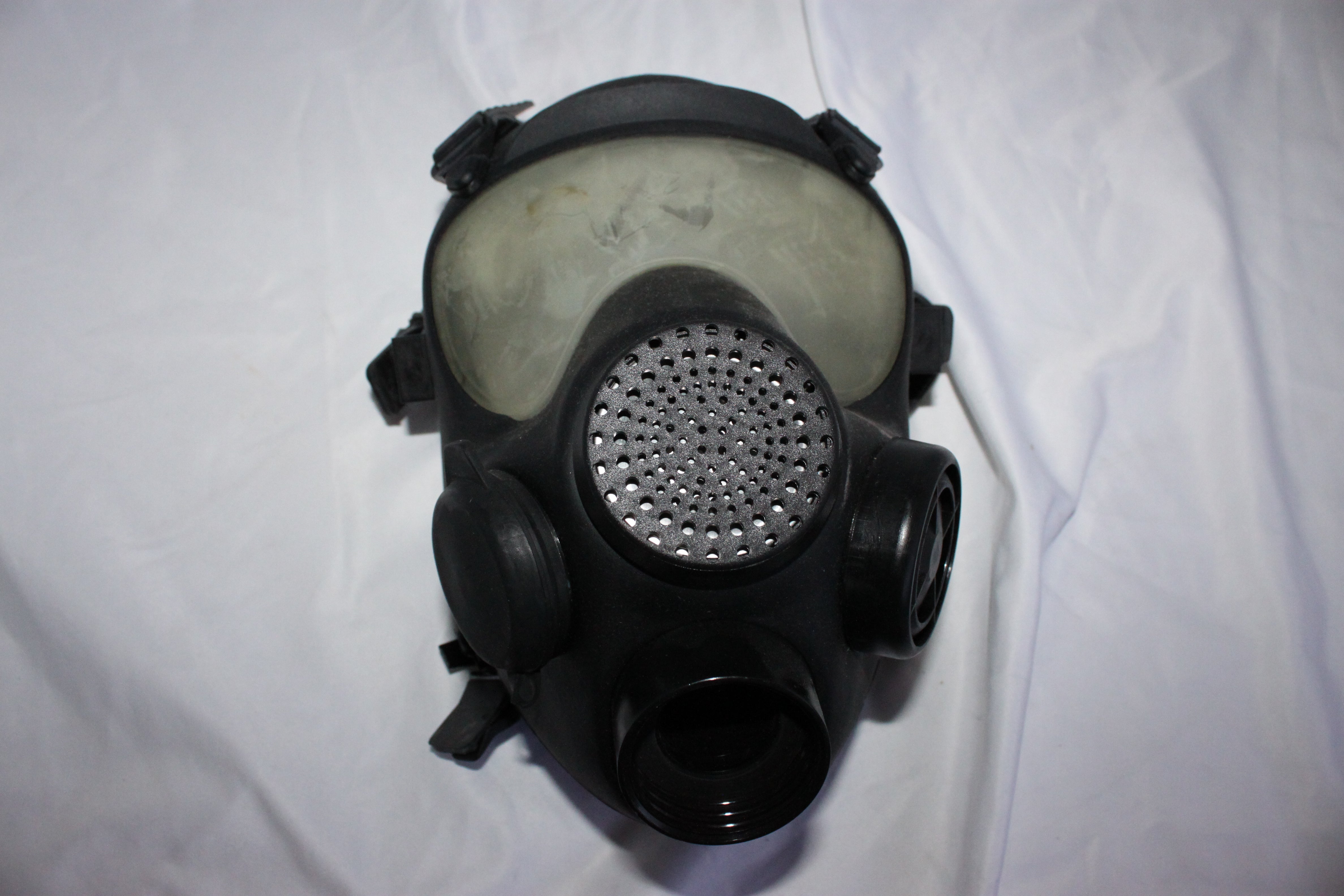 French Military ARF-A Gas Mask Size Medium (3) – Survival General