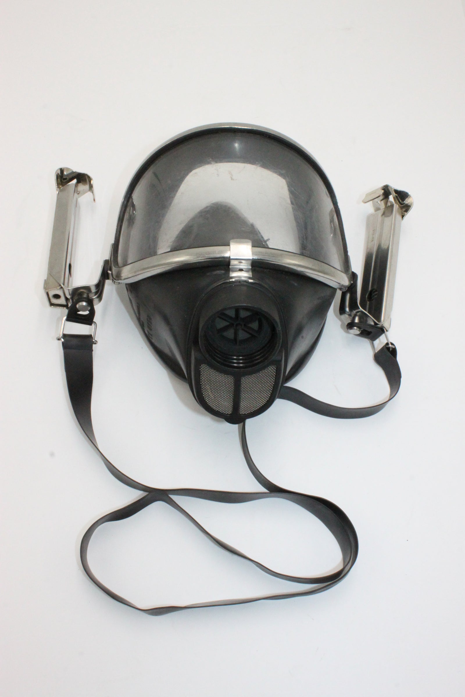 Italian Military Police Riot Helmet with Face Shield Does NOT take the ...