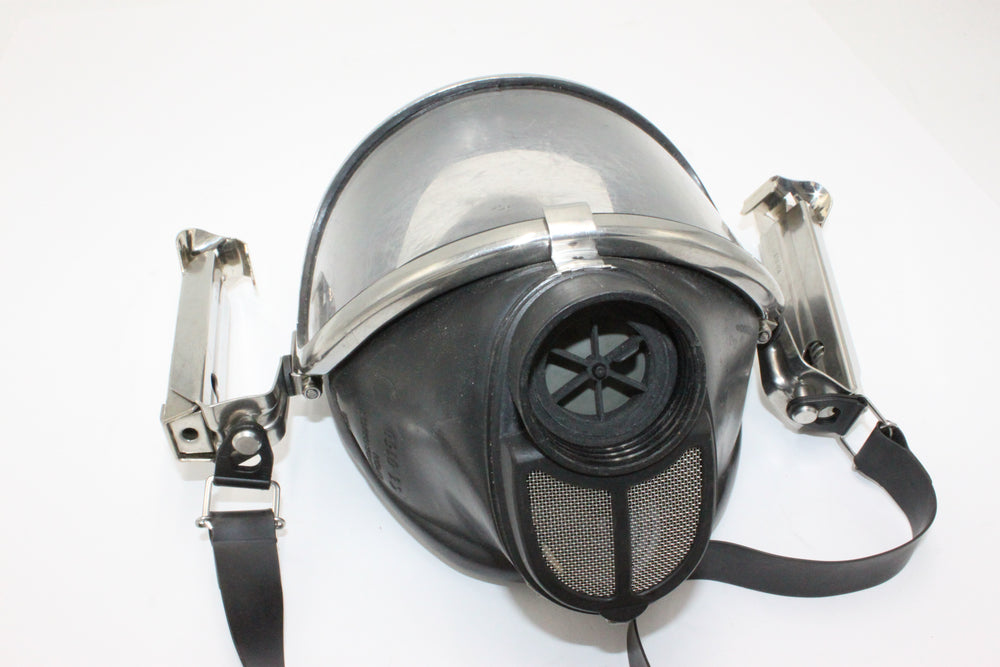 Italian Military Police Riot Helmet with Face Shield Does NOT take the ...